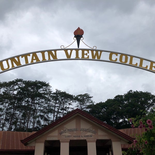 Mountain View College - College and University