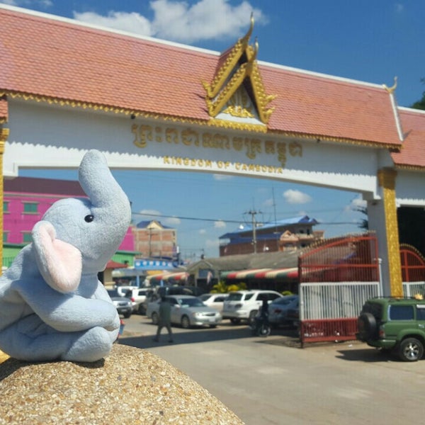 Ban laem border crossing - 1 tip