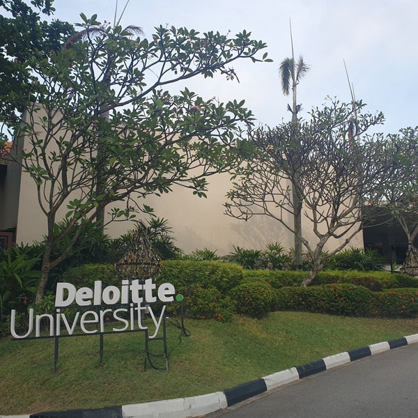 Deloitte University Asia Pacific - College and University in Singapore
