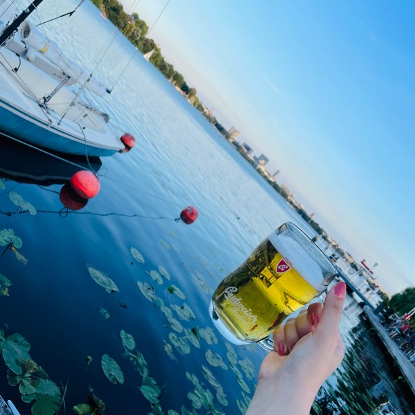 Alster Cliff - Beer Garden in Hamburg