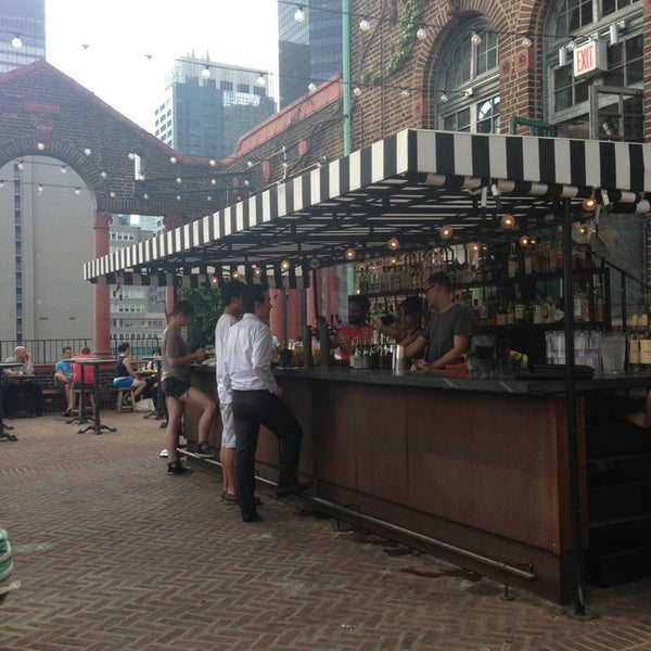 Photos at Pod 39 Rooftop Bar - Cocktail Bar in Murray Hill