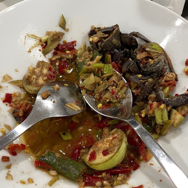 Lake Rajada Office Complex (อาคารเลค รัชดา ออฟฟิศ คอมเพล็กซ์) - 20 tips