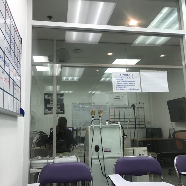 Photos at Charn Issara Tower II (อาคารชาญอิสสระ ทาวเวอร์ 2) - Structure