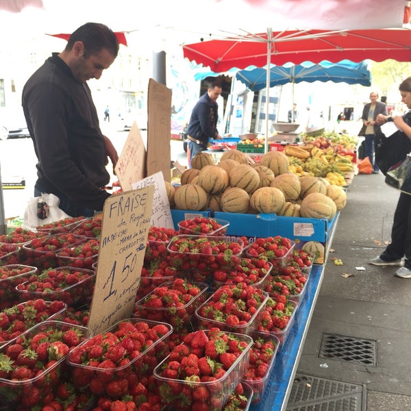 Marché de la Croix-Rousse - Lyon, Auvergne-Rhône-Alpes