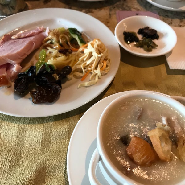 Café Chinois - 2 tips from 90 visitors