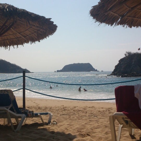 Playa Tangolunda - 24 tips from 1588 visitors