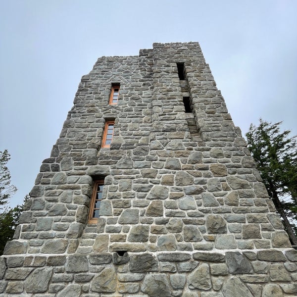 Mt. Constitution Observation Tower - Scenic Lookout