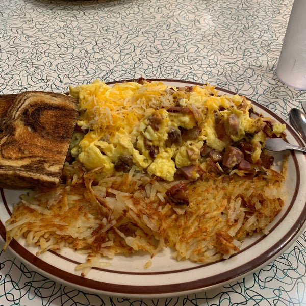 Main Street Diner - 4 tips from 87 visitors