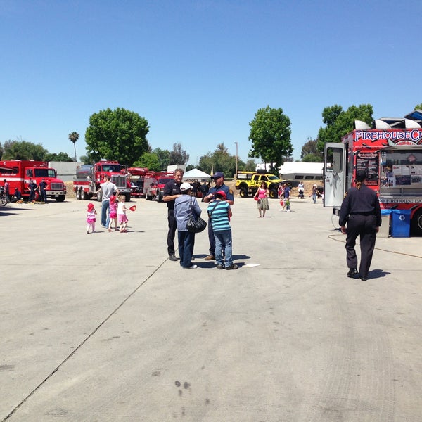 Photos at LAFD Fire Station 88 - Fire Station in Sherman Oaks