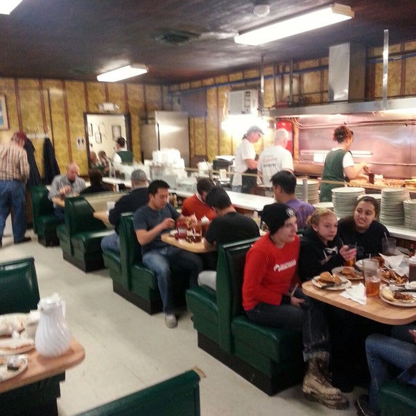 Ridgewood BBQ - 900 Elizabethton Hwy