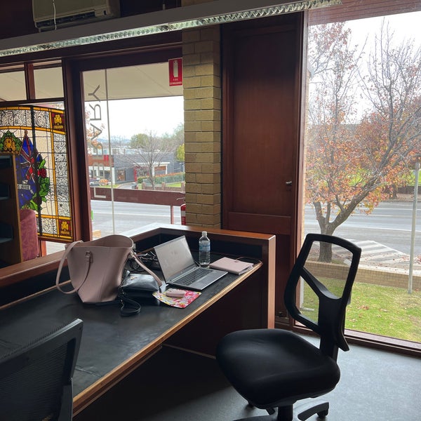 Cowra Public Library - Library