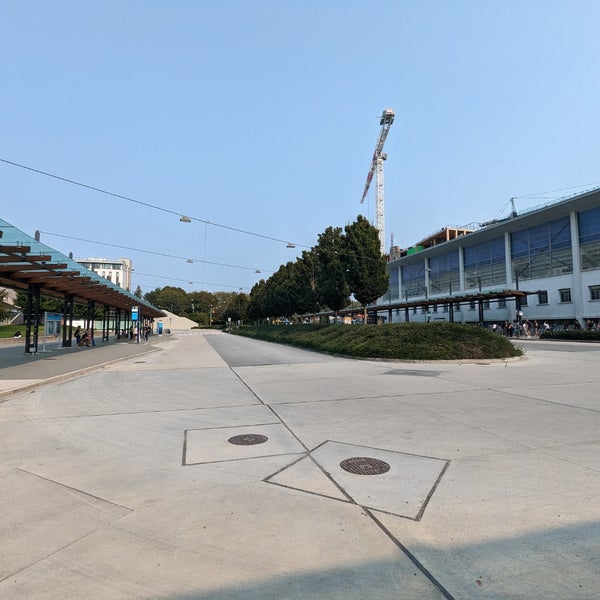 UBC Bus Loop - 버스 터미널