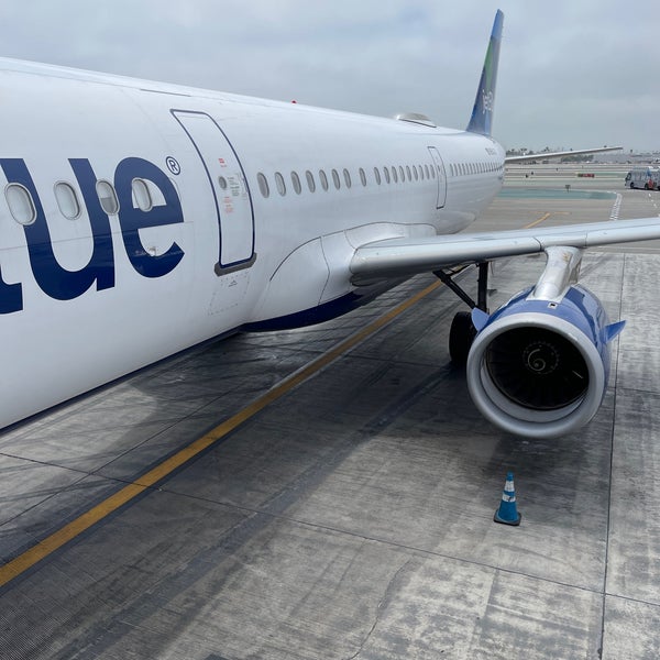 Gate 59 - Airport Gate in Los Angeles