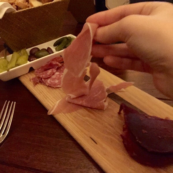 Mahogany House - Italian Restaurant