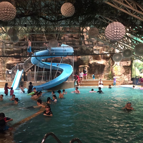 indoor waterworld swimming pool - 33 visitors