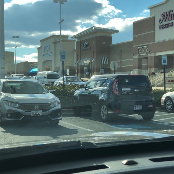 Laurel Lakes Center - Shopping Mall in Laurel