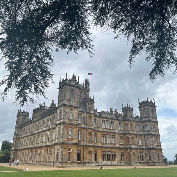 Highclere Castle - Castle in Highclere