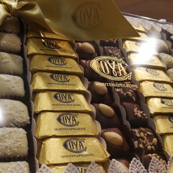 Cova Pasticceria & Confetteria - Pastry Shop in Central