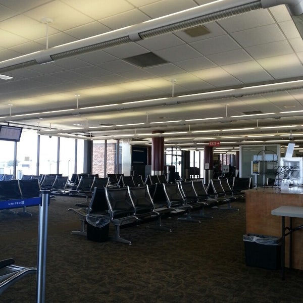 Photos at Lafayette Regional Airport (LFT) - Airport in Lafayette
