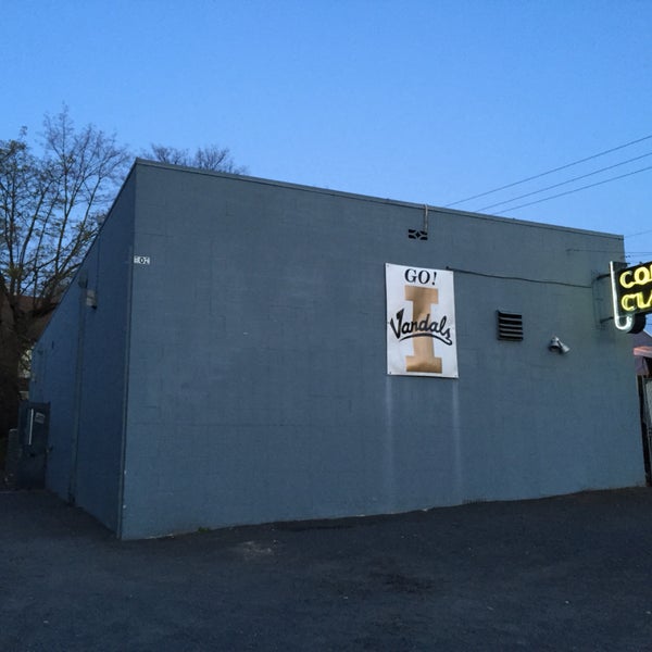 Corner Club - 202 N Main St