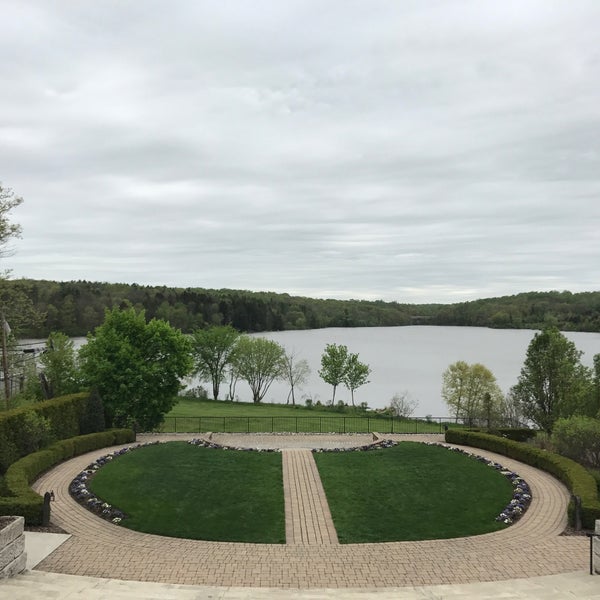 The Lake House Inn - Event Space