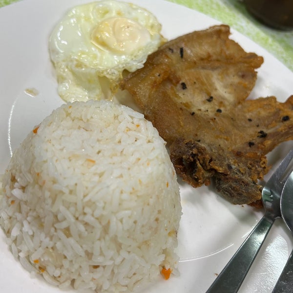 Photos at Chades Tapsilog - Santa Cruz - 73 tips from 1231 visitors