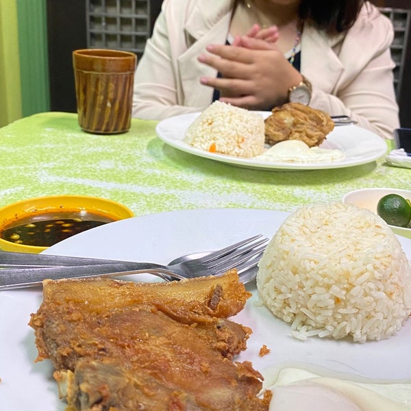 Photos at Chades Tapsilog - Santa Cruz - 73 tips from 1231 visitors