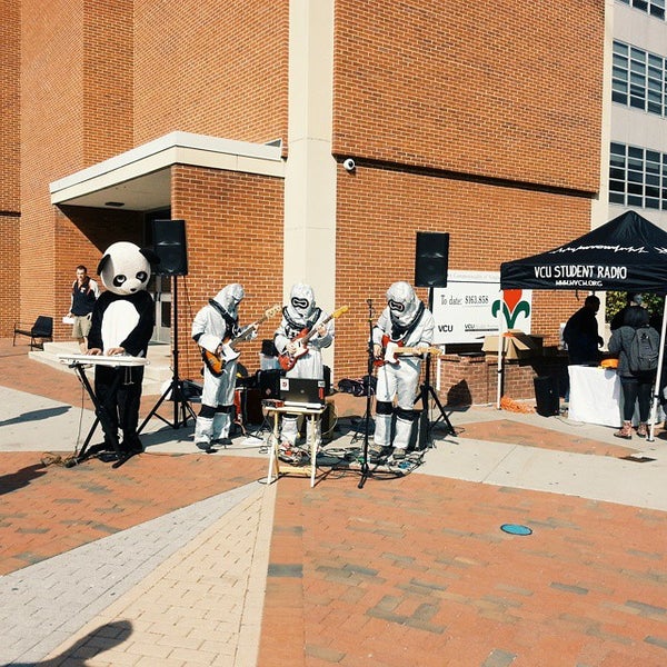 VCU - Compass Plaza - Plaza in VCU