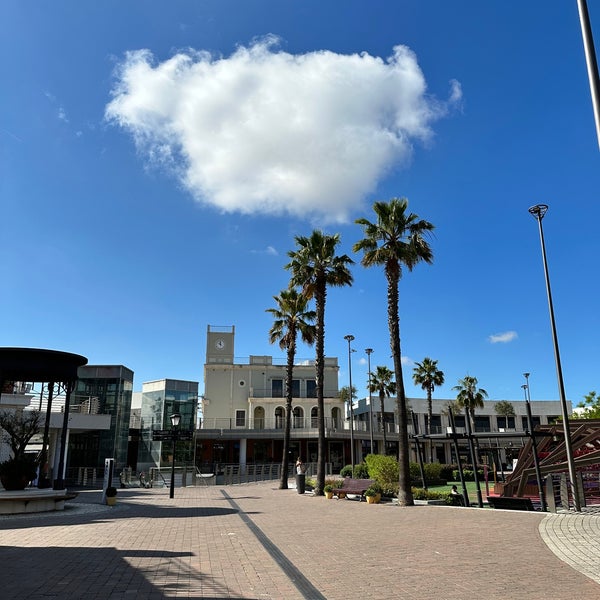 Freeport - Outlet Mall in Alcochete