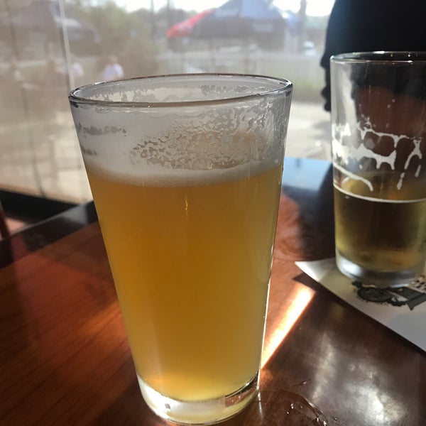 Irish Rover Station House - 1033 S Bellevue Ave