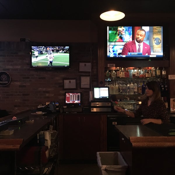 Lamppost Pizza - Pizzeria in Reno