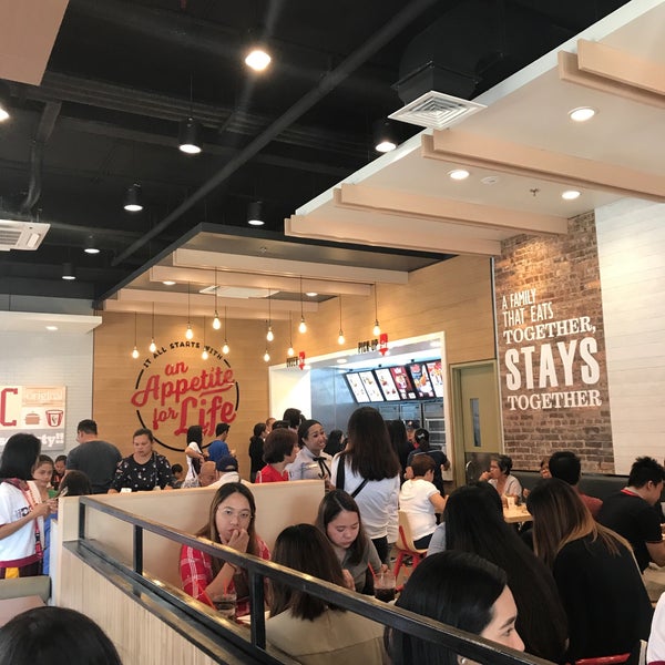 Kfc Crossroad - Fried Chicken Joint in Quezon City