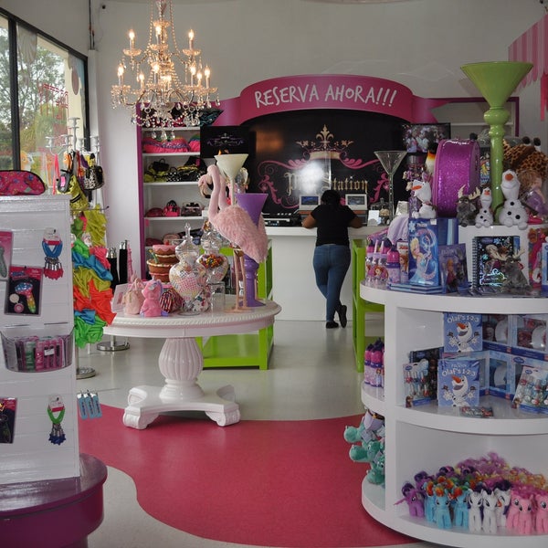 Pink Station - Event Space in JURICA QUERETARO