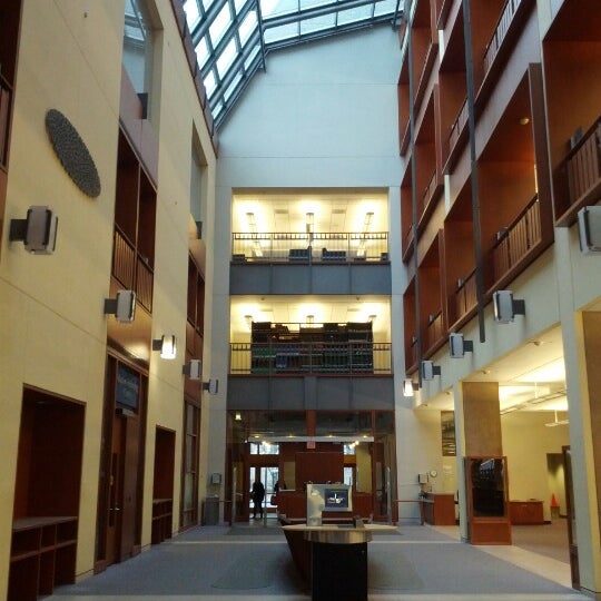 Joseph S. Stauffer Library - Queen's - 21 tips from 476 visitors