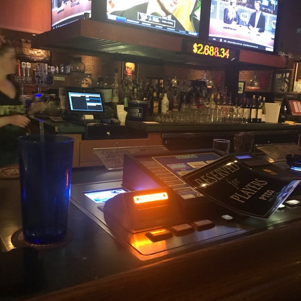 PT’s Pub - Pub