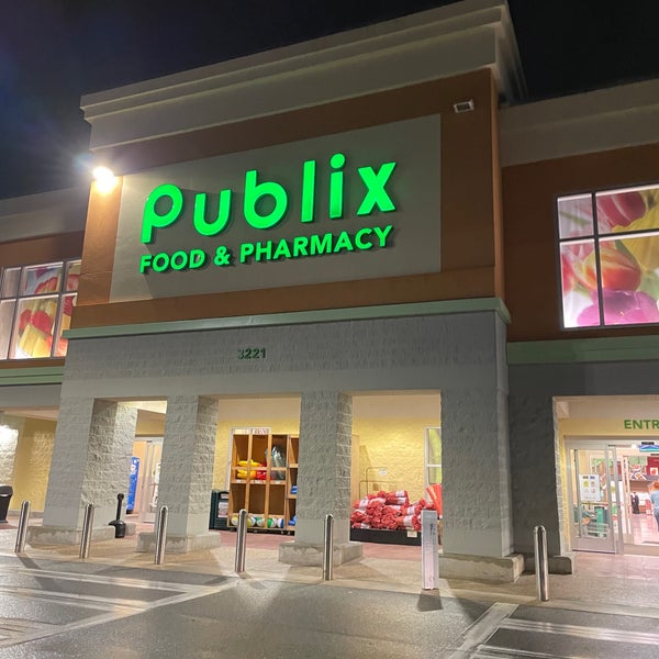 Publix - 3221 Vineland Rd