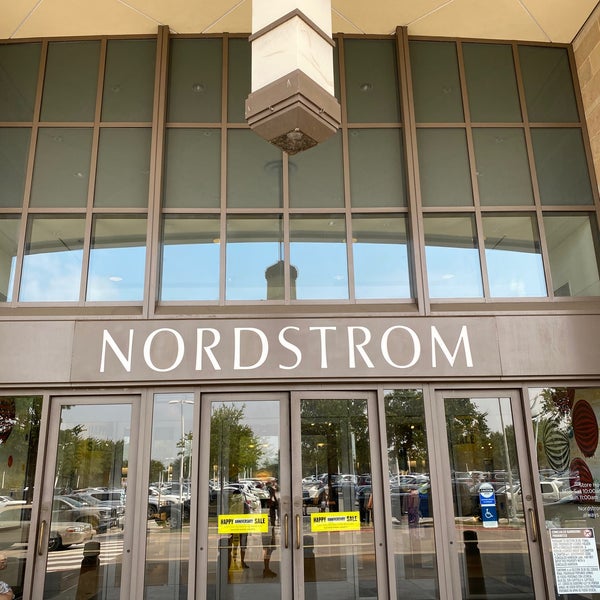 Nordstrom - North Dallas - 46 tips