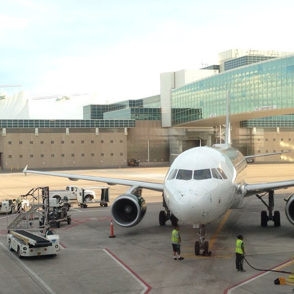 Gate A40 - Airport Gate in Denver
