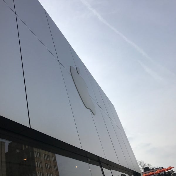 Photos at Apple Suburban Square - 23 tips from 2280 visitors