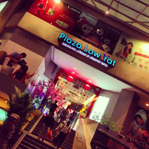 Photos at Plaza Low Yat - Bukit Bintang - 559 tips