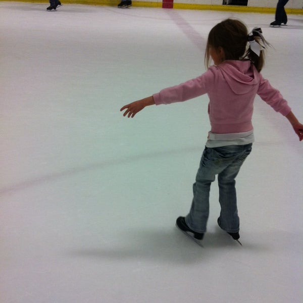 Perry Park Ice Rink - Skating Rink in Indianapolis