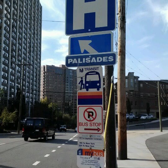 NJT - 156R/159R Bus Stop - Cliffside Park, NJ