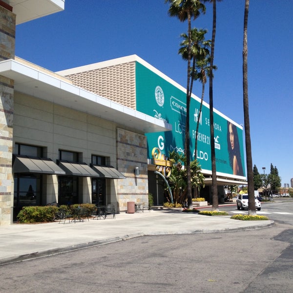 Montclair Place - Shopping Mall