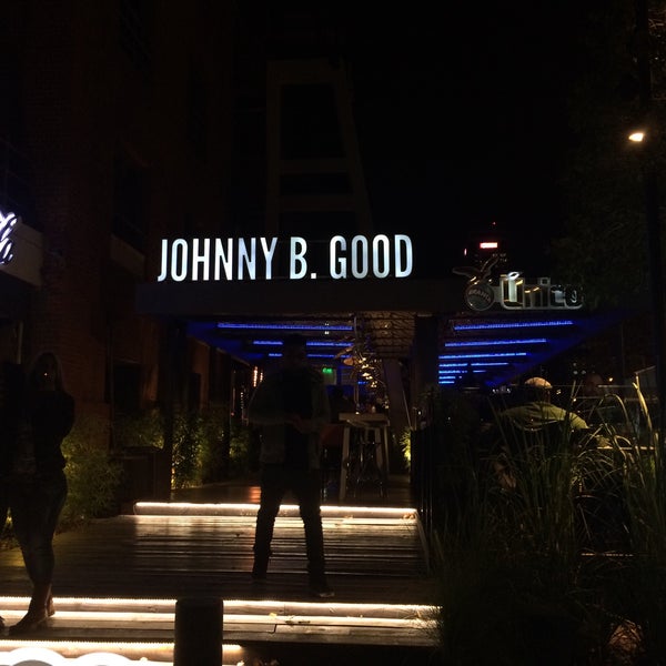 Johnny B. Good - Cocktail Bar in Buenos Aires