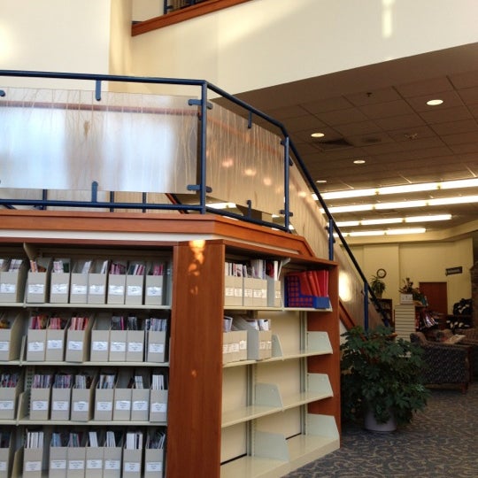 Pittsford Community Library - 24 State St