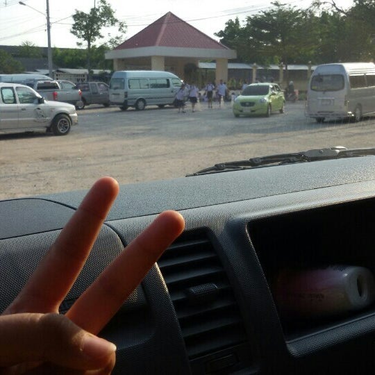 Photos at โรงเรียนมัธยมตากสินระยอง (Mathayom Taksin Rayong School ...