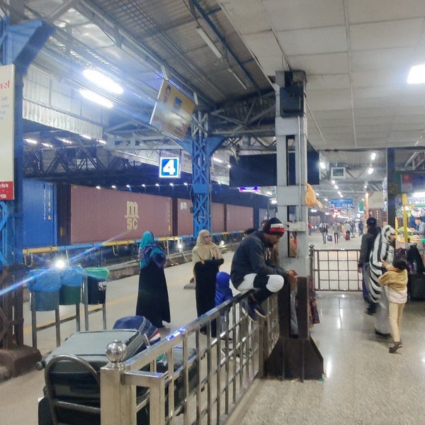 Ratlam Station - Train Stations