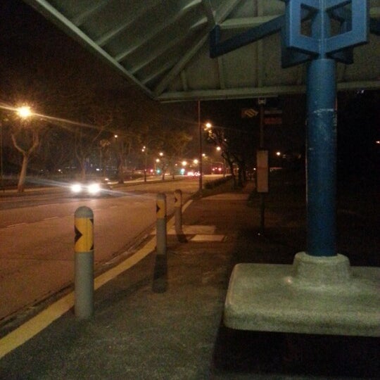 Bus stop 53249 (Blk 210) - Bishan - Bishan Rd