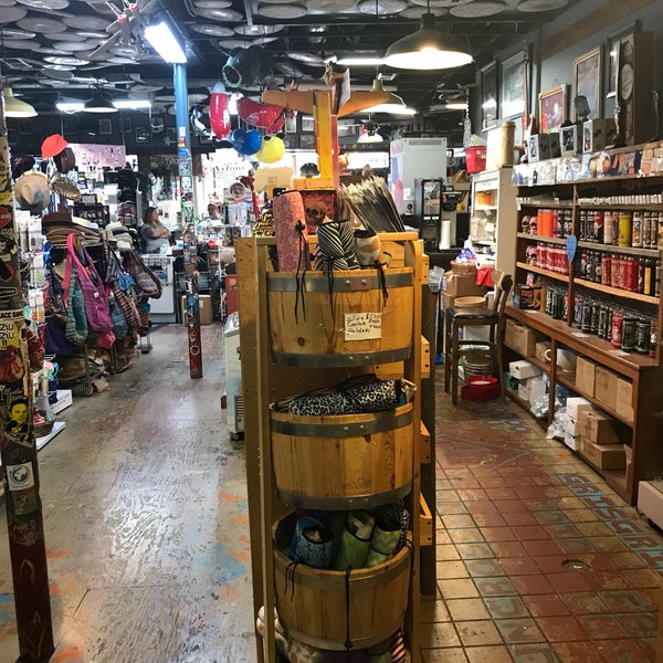 Tater Red's - Downtown Memphis - 153 Beale St