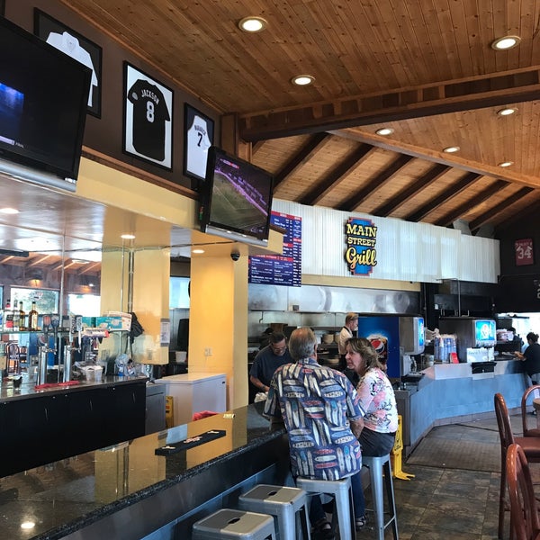 Main Street Grill - 33 tips